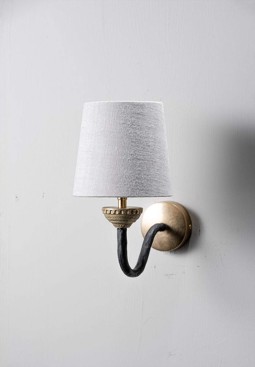 Freya Wall Light – Porta Romana