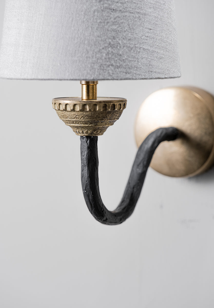 Freya Wall Light – Porta Romana