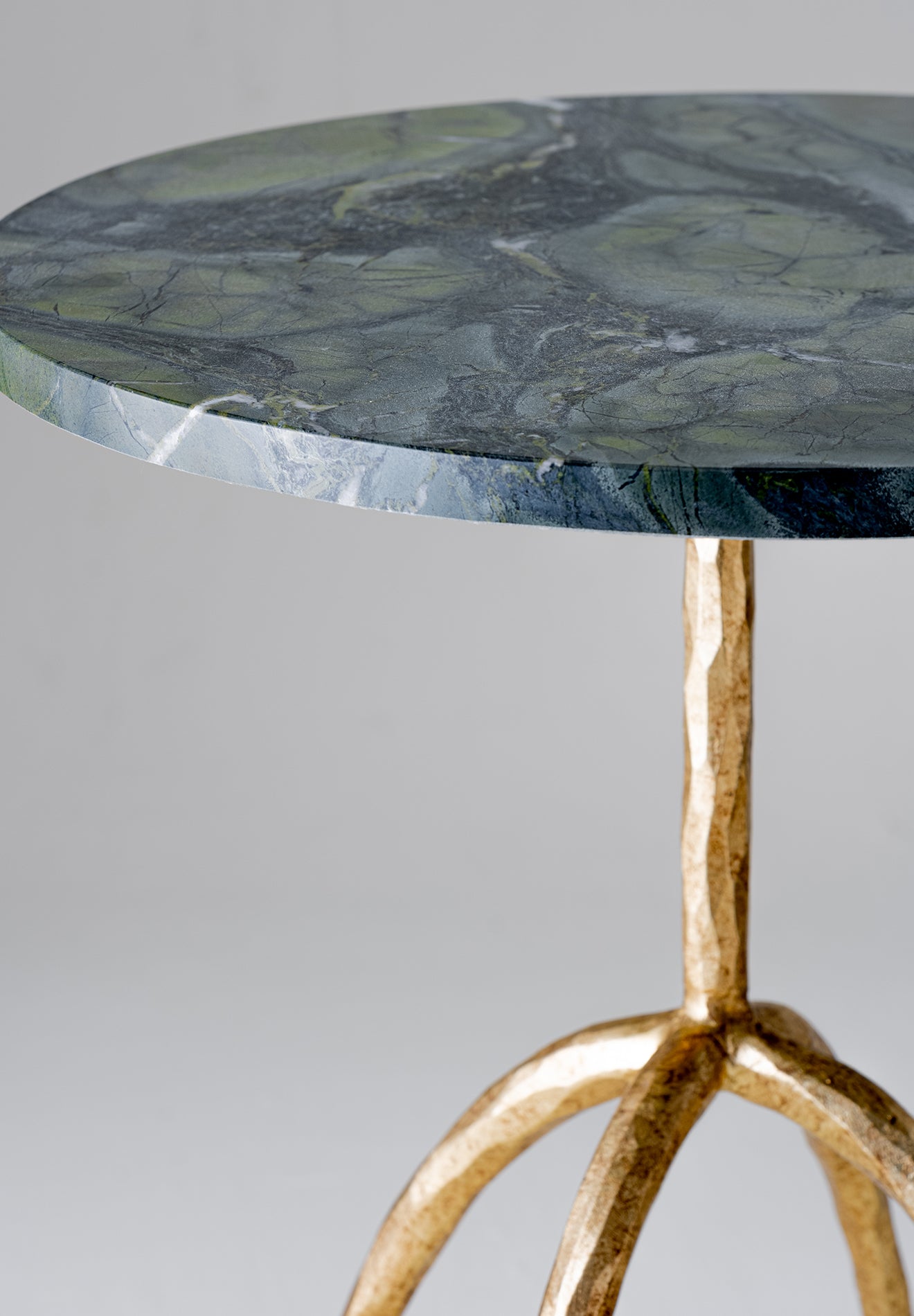 Logan Side Table – Porta Romana