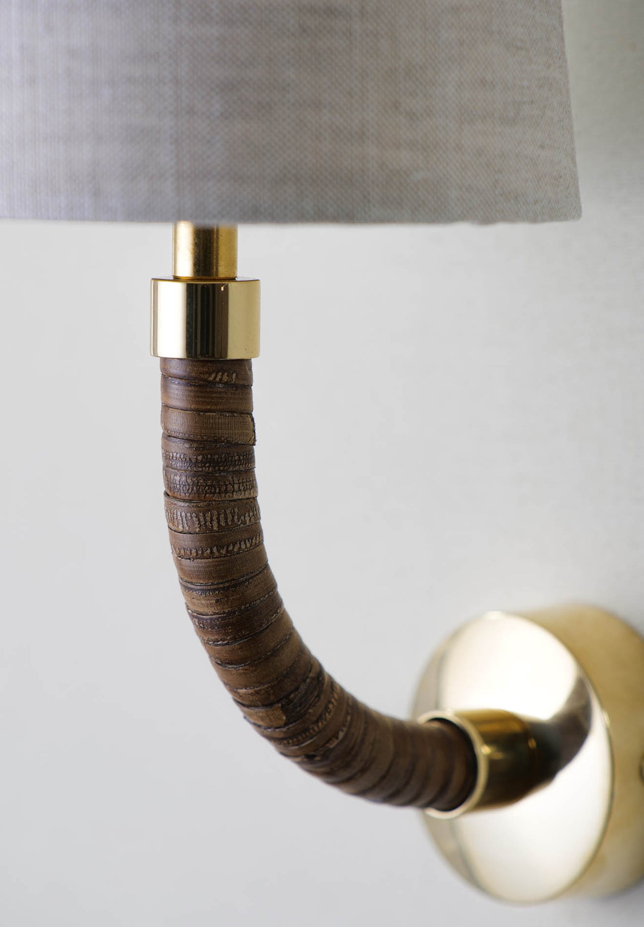 Holden Wall Light – Porta Romana